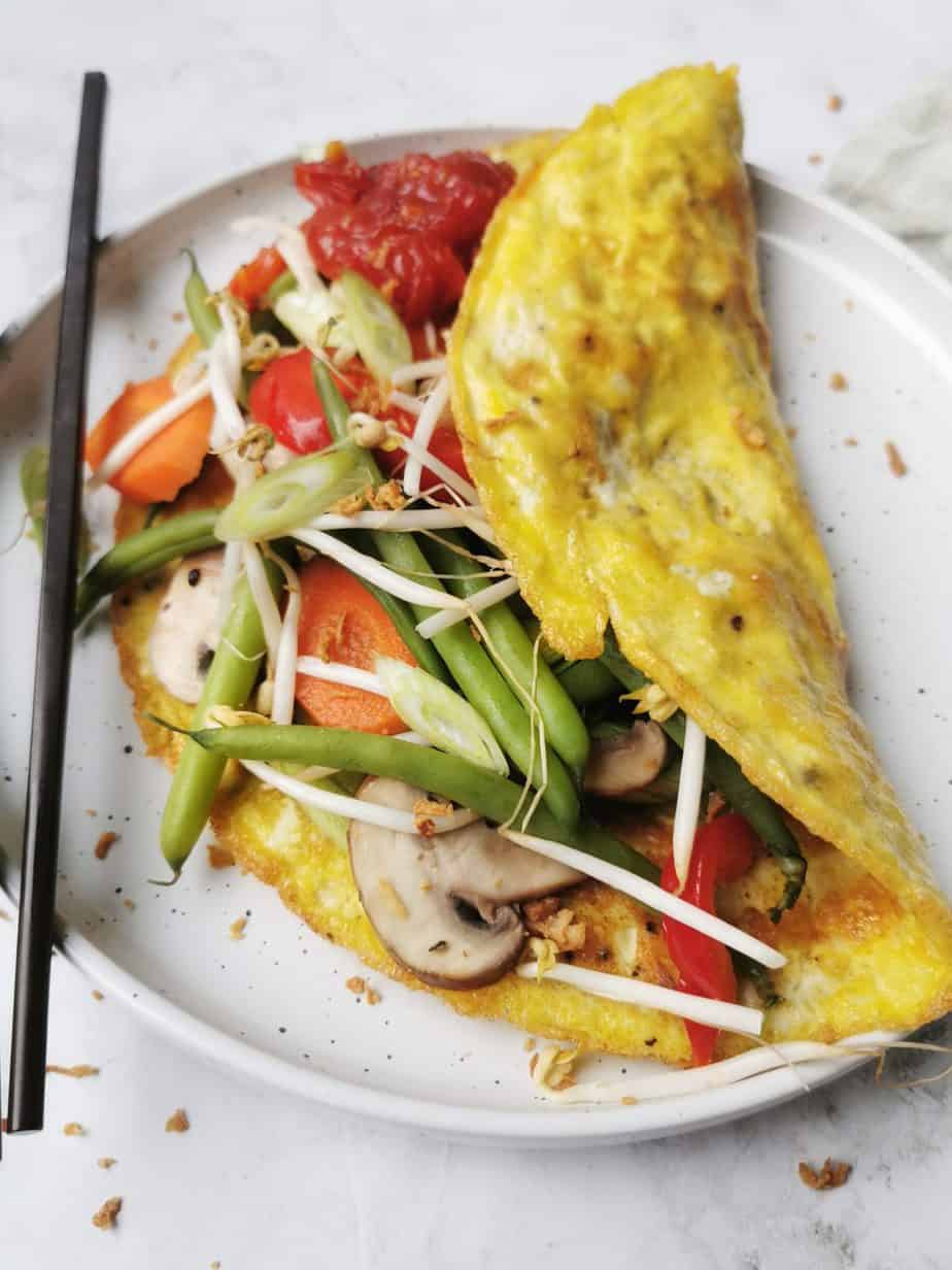 Recept voor zelfgemaakte foe yong hai met veel groente