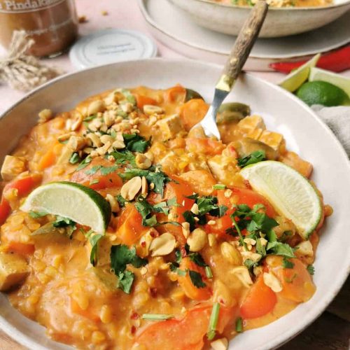 Vegan dal curry van gele linzen