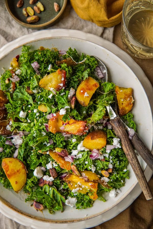 Boerenkool salade met knapperige aardappel
